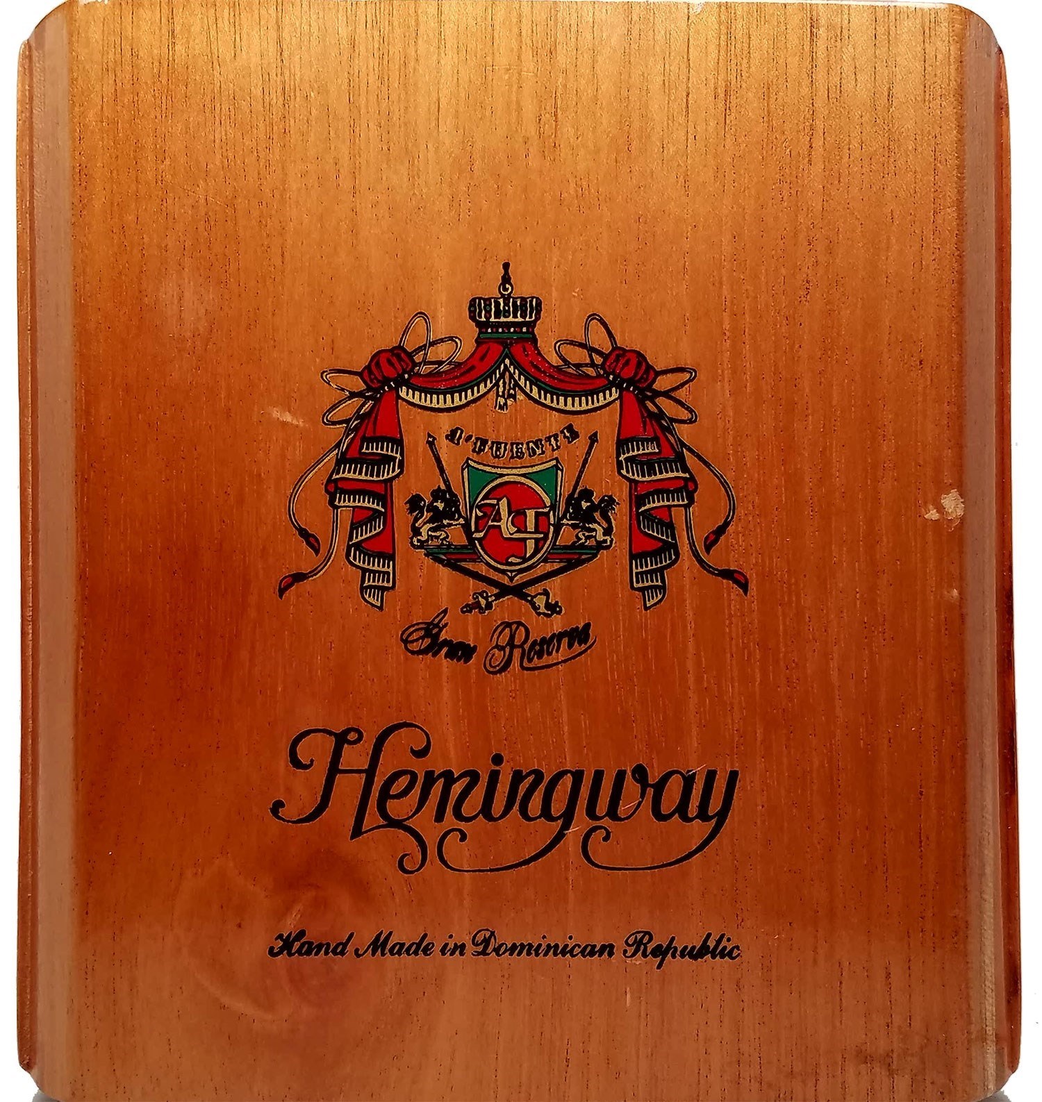 Buy Arturo Fuente Hemingway Signature Online at Small Batch Cigar ...