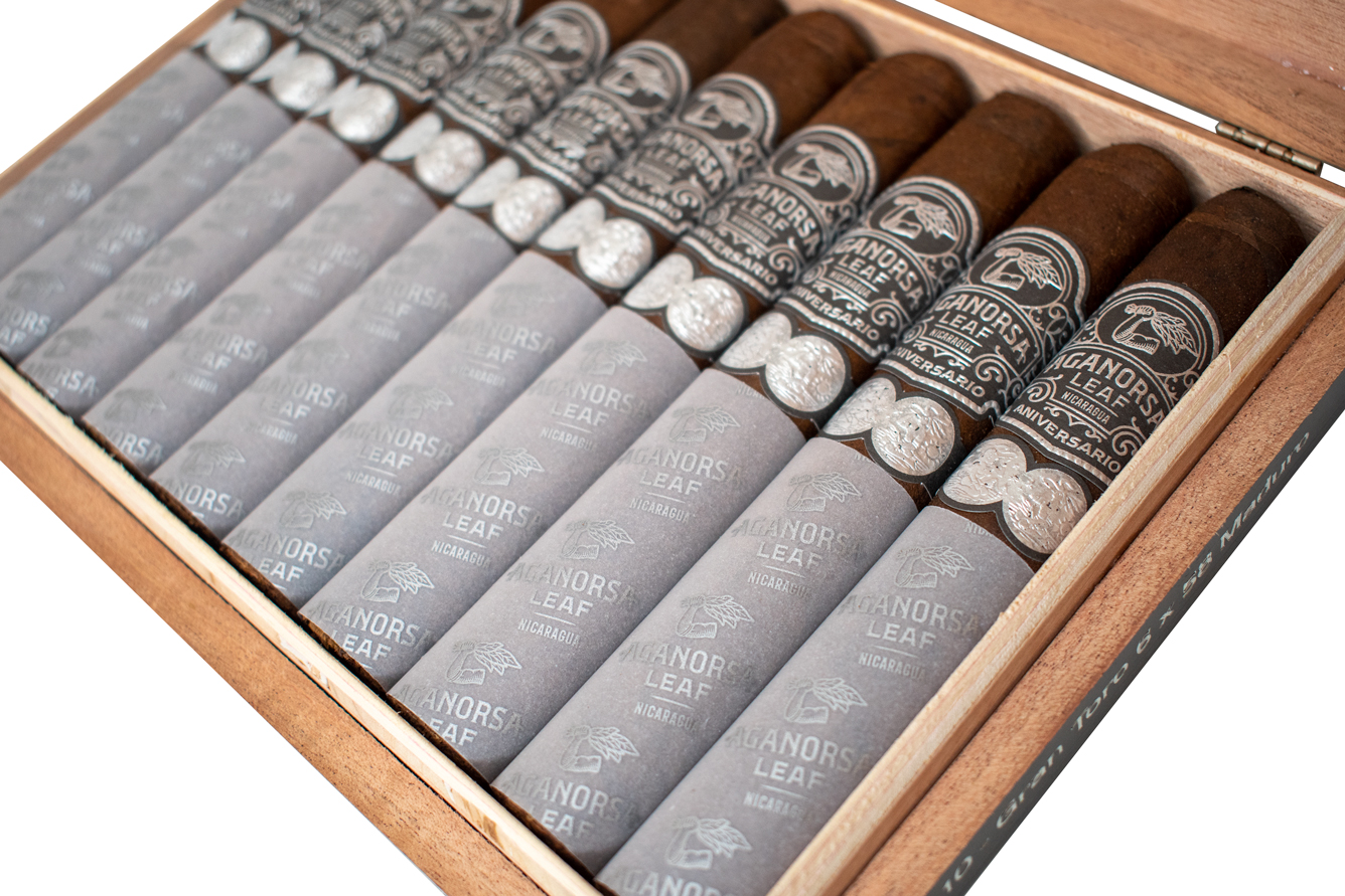 Buy Aganorsa Leaf Aniversario Maduro Gran Toro Online at Small Batch ...
