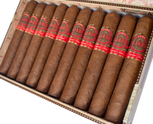 Buy Cuba Aliados Original Blend Robusto by Julio Eiroa Online at Small Batch Cigar | Best Online ...