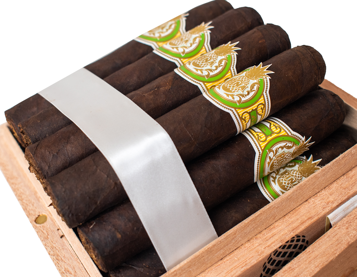 Viaje Pina Nohea | Best Online Cigar Shopping Experience Around!