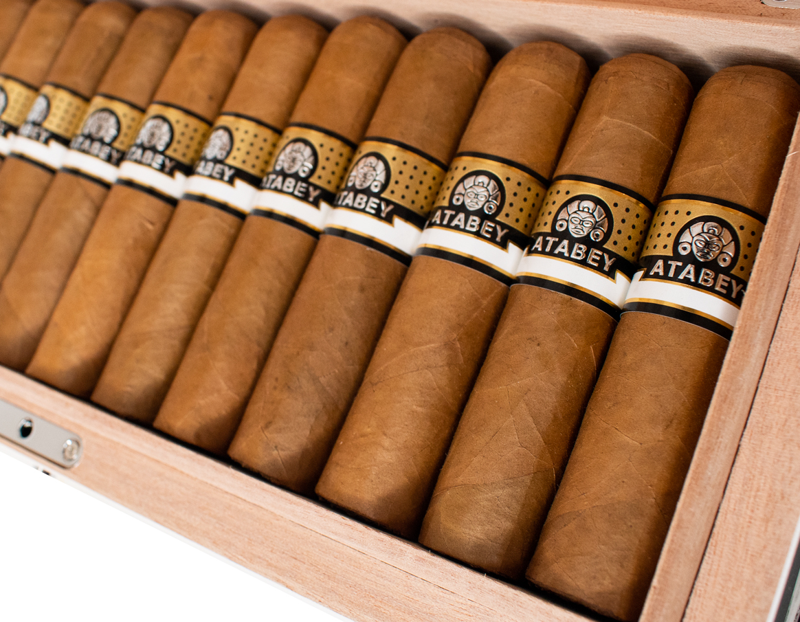 Buy Atabey Idolos Online at Small Batch Cigar | Best Online Cigar ...